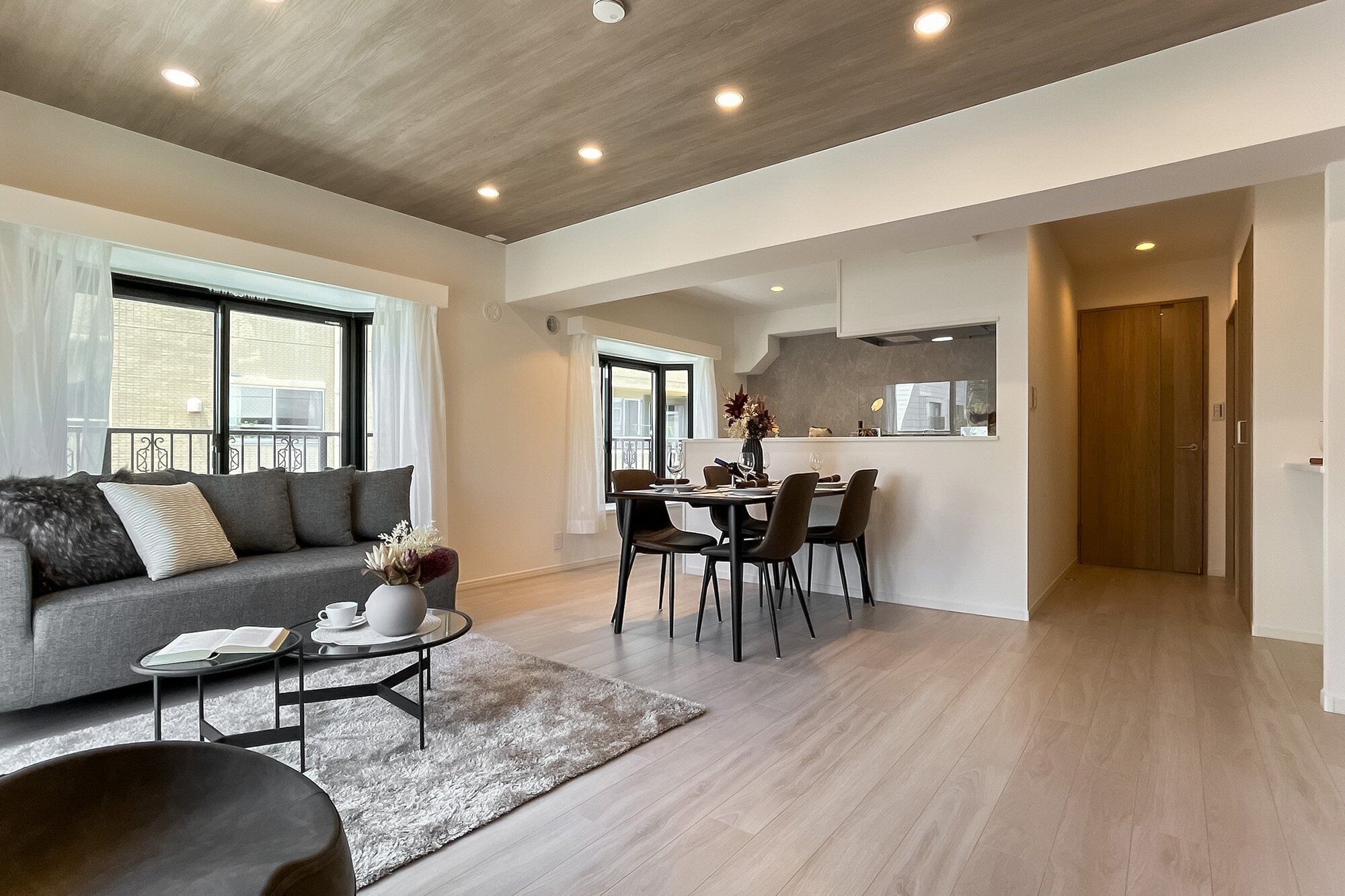 渋谷駅 / 2LDK / 69.64㎡【cowcamo】